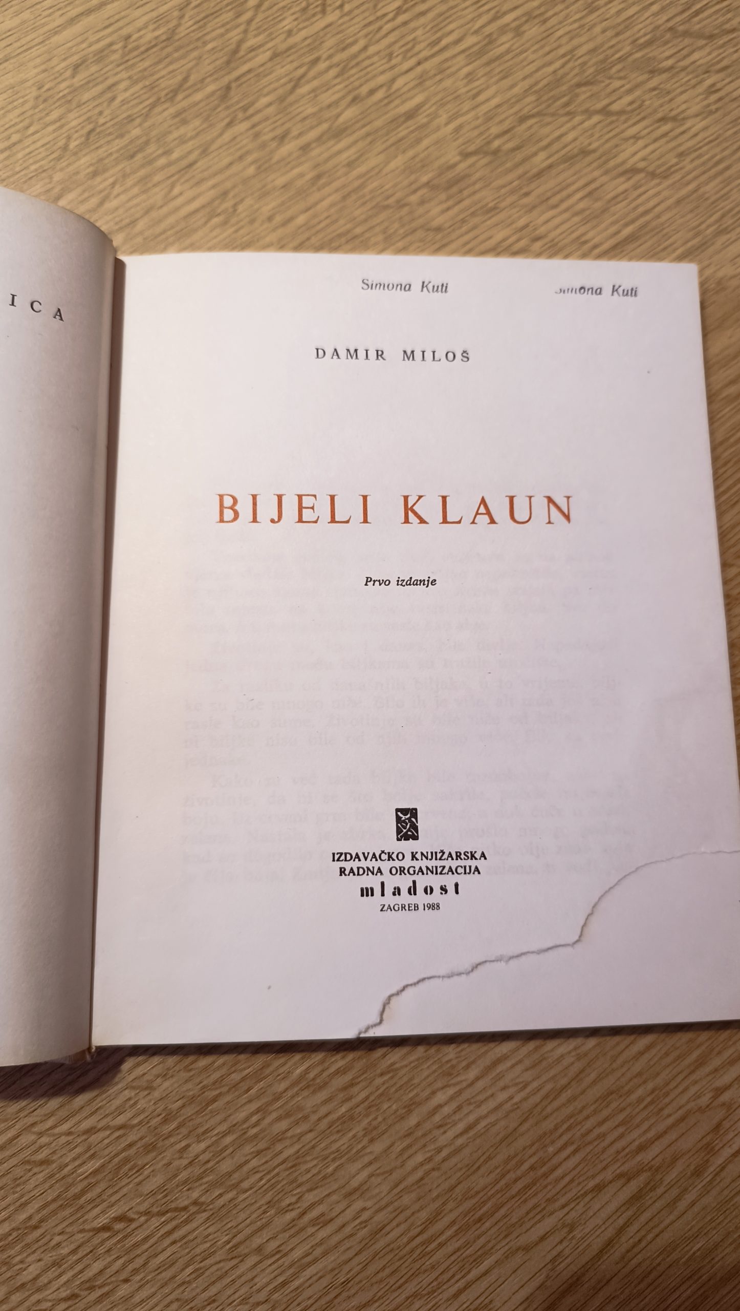 Bijeli klaun | Damir Miloš | Stakleni Grad